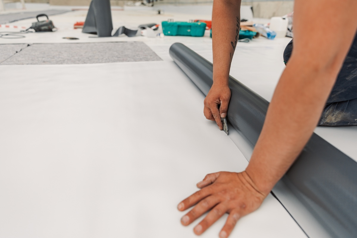 What Is A TPO Roof? 6 Pros, Cons & Lifespan Explained